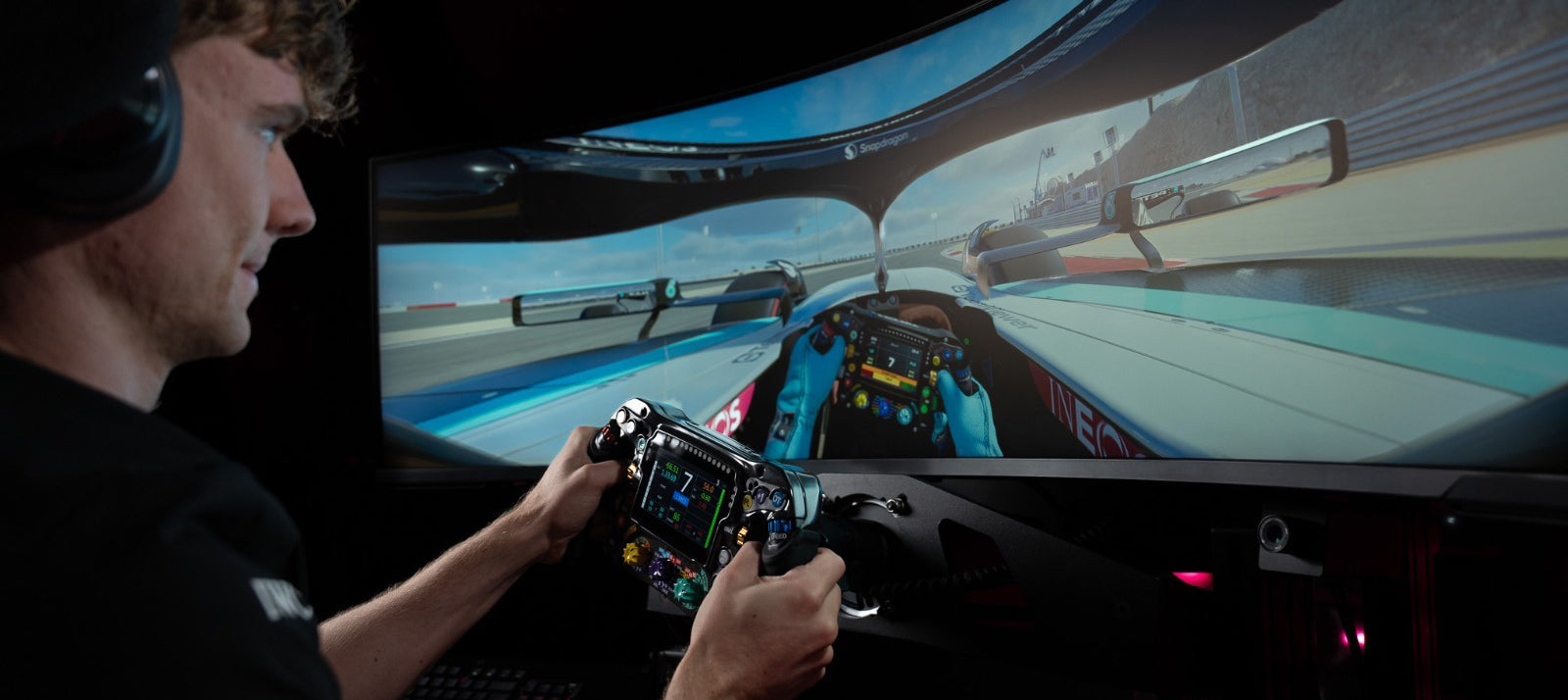 GT1 Evo Sim Racing Cockpit – Sim-Lab